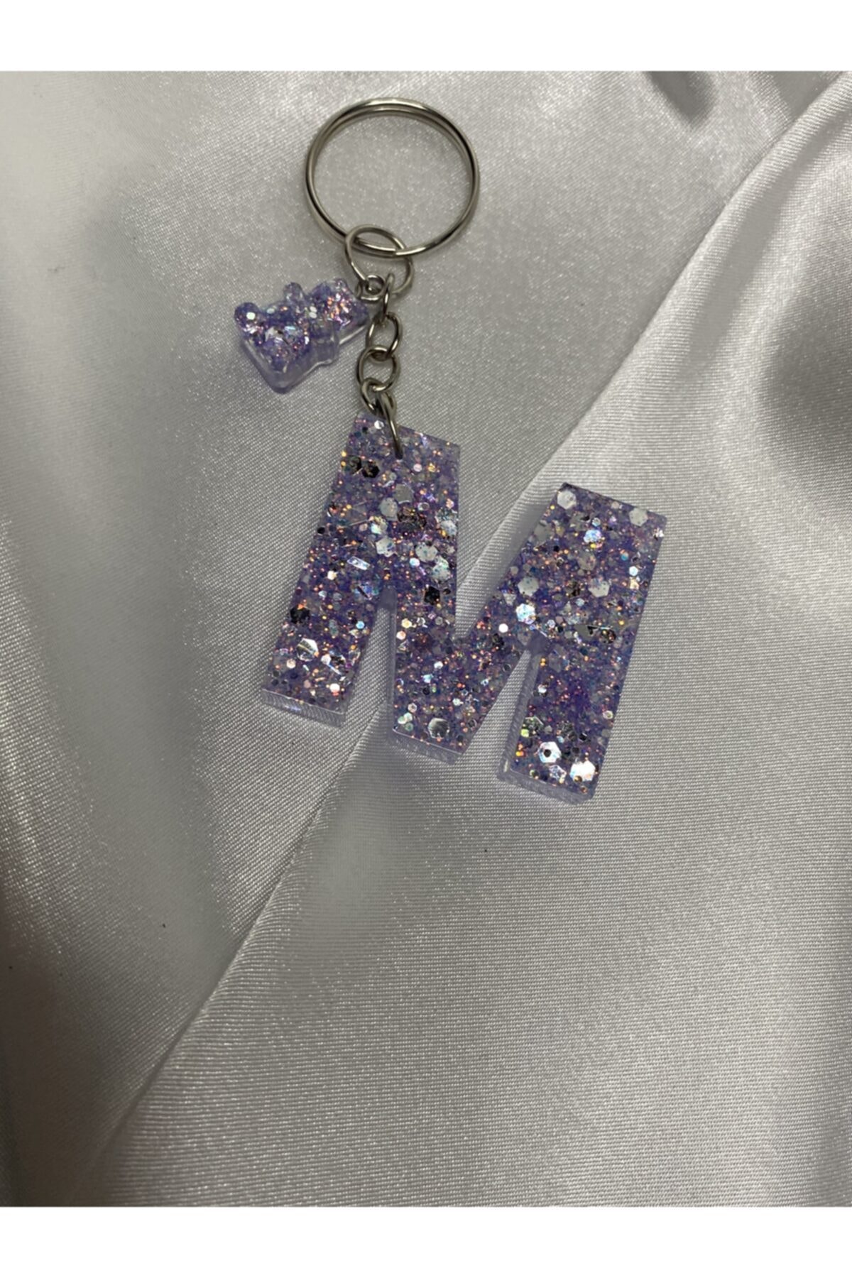 nursstore M Harf Ayıcık Figürlü Gümüş Gri Simli Epoksi Anahtarlık M ...