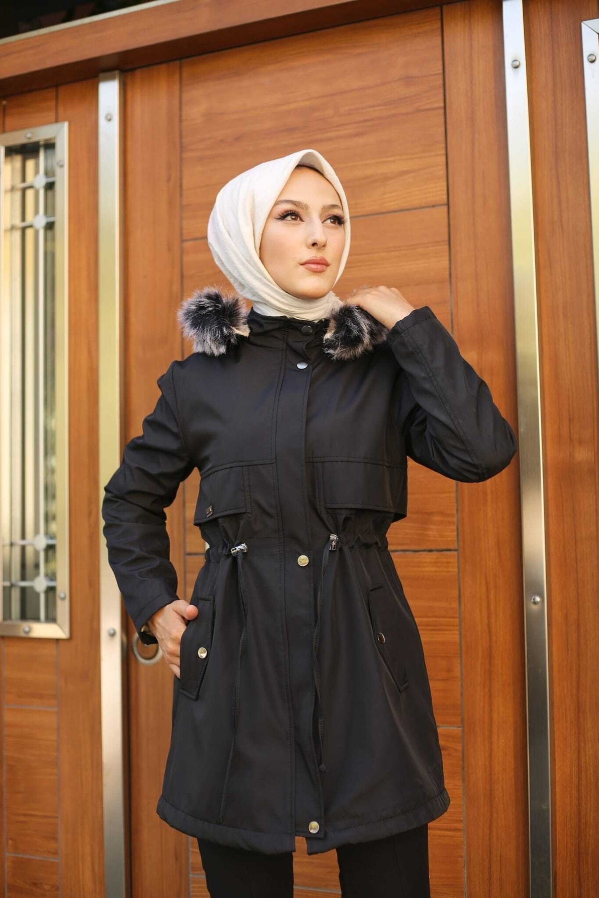 Vibeys Collection Siyah Içi Kürklü Ve Su Geçirmez Bayan Kışlık Mont ...