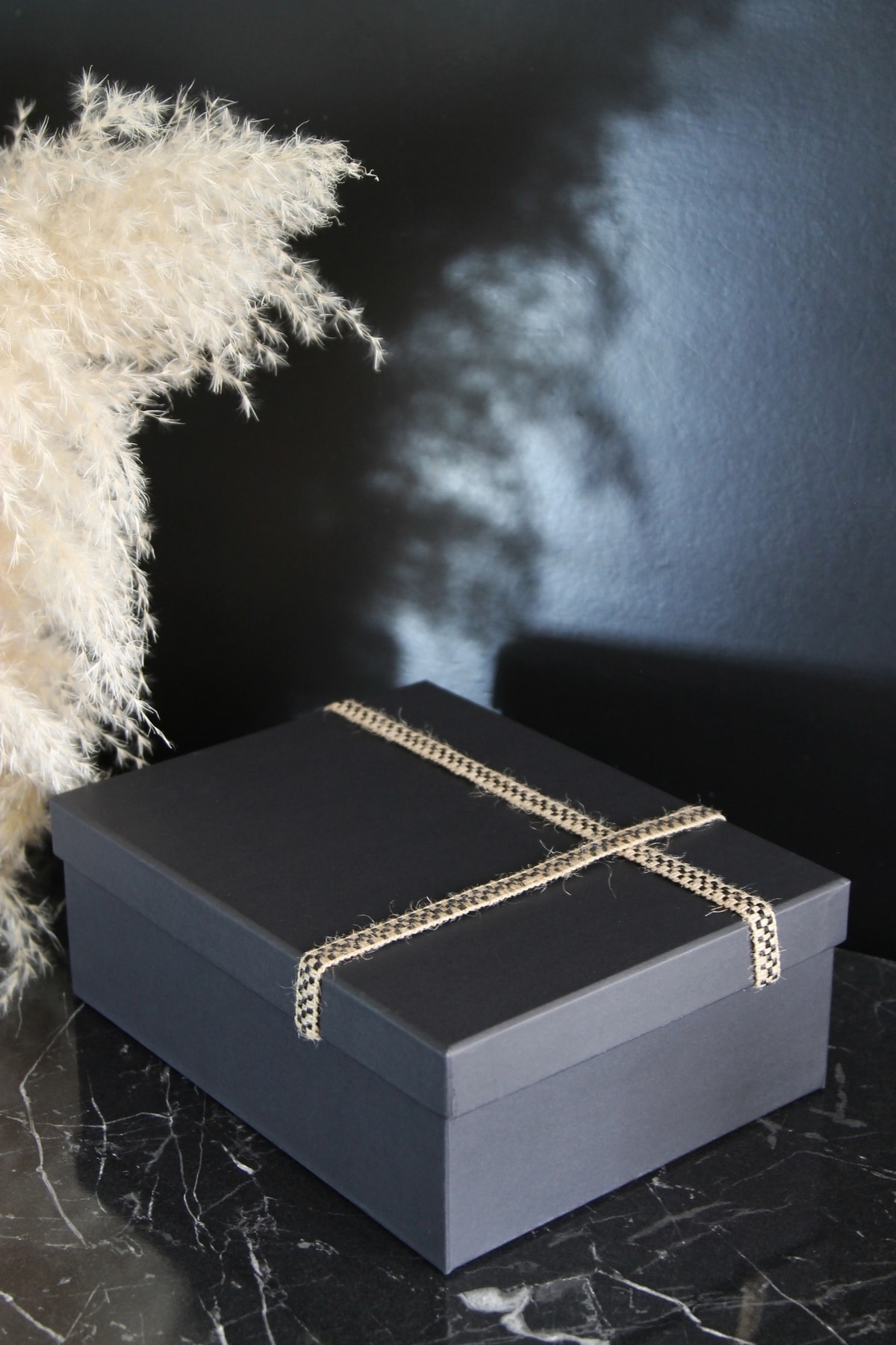 CHANZA HOME Siyah Orta Boy Sert Kalın Kutu Hasır Detaylı Hediye Kutusu ...