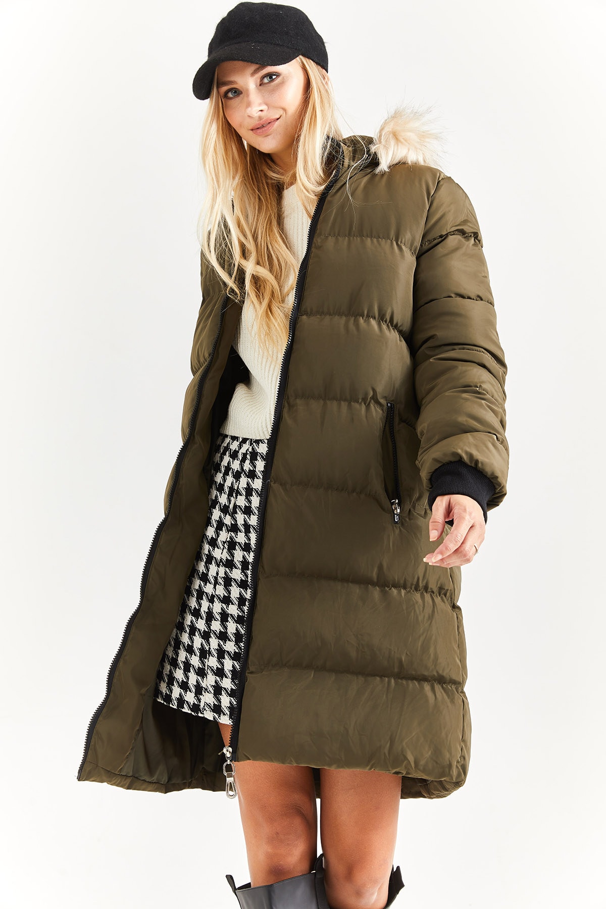 Netwin Kadın Haki Kürk Kapüşonlu Uzun Şişme Mont Kaban Fiyatı, Yorumları - Trendyol
