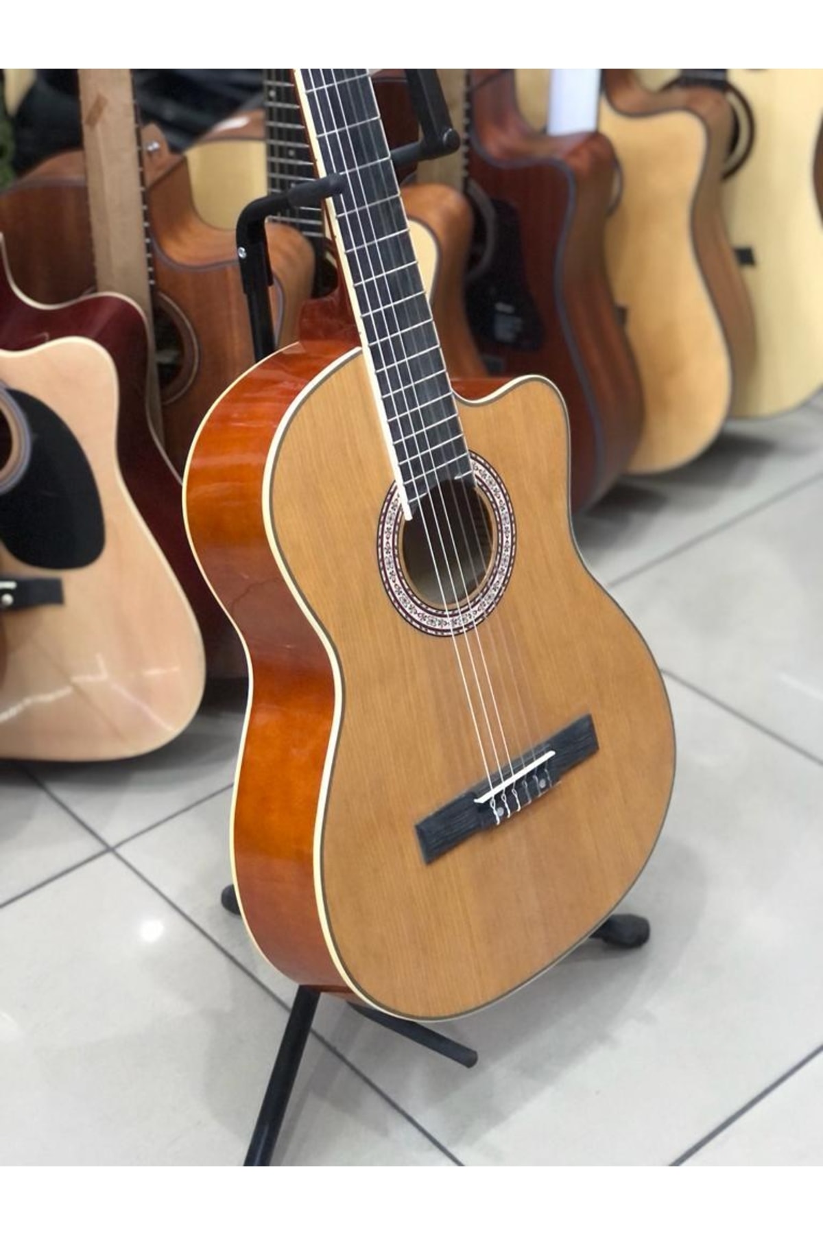 Genel Markalar Clariss Kesik Kasa Klasik Gitar Ccg100-cnt - Fiyatı ...