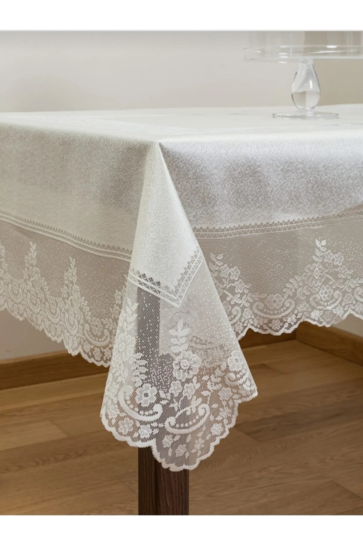 Madame Clean Home Çini Desenli Dertsiz Leke Tutmaz Dantelli Masa Örtüsü ...