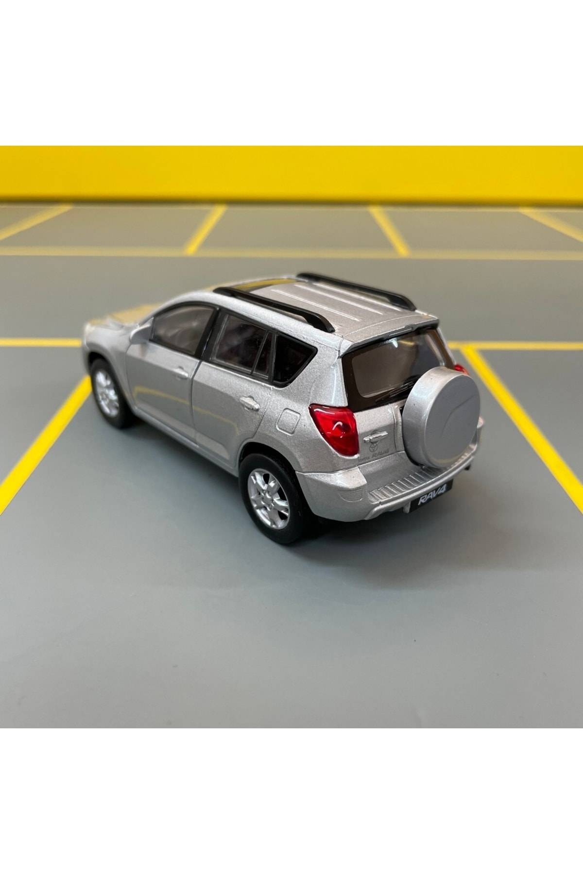 Genel Markalar Toyota Rav4 1/36 Ölçek Diecast Metal Model Araba Çek ...