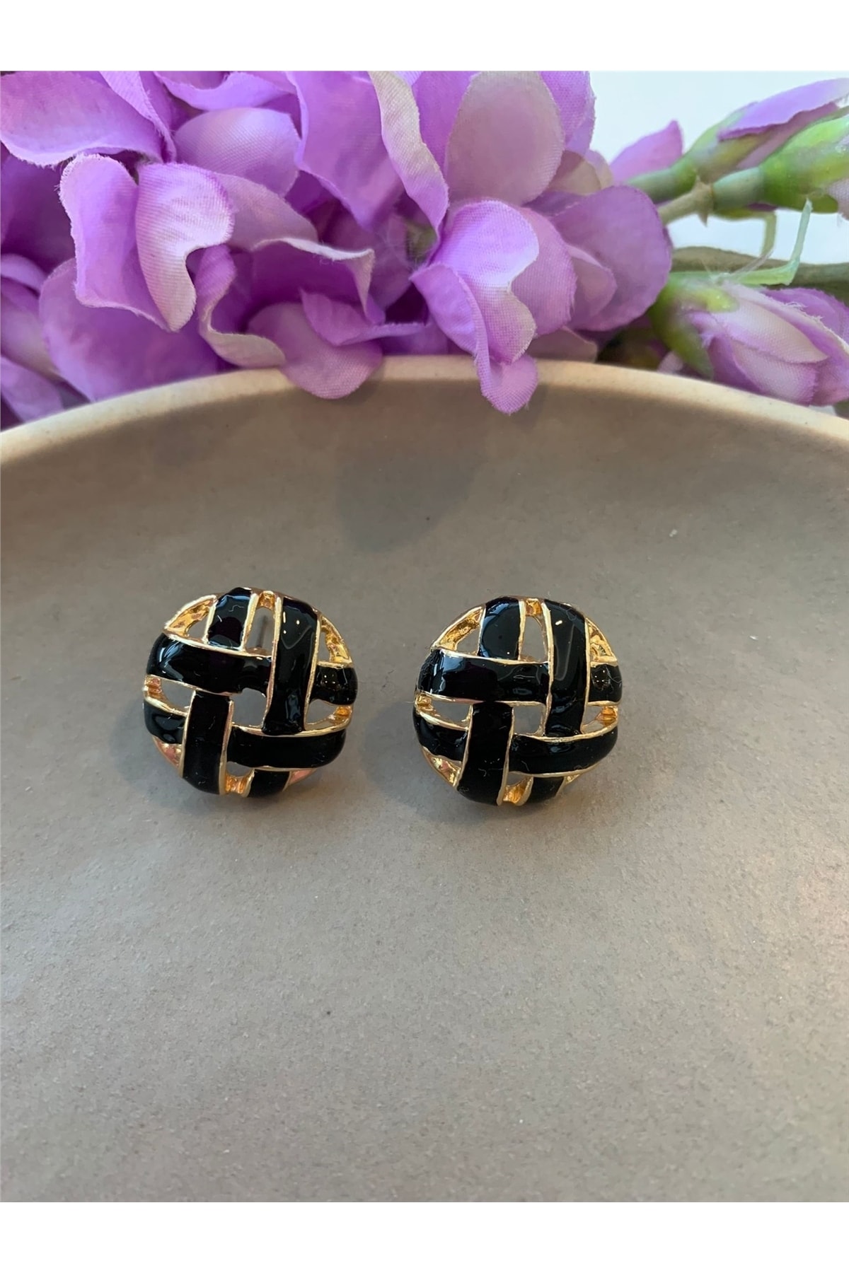 Pelin Aksesuar Siyah Vintage Kafesli Düğme Küpe Fiyatı, Yorumları ...