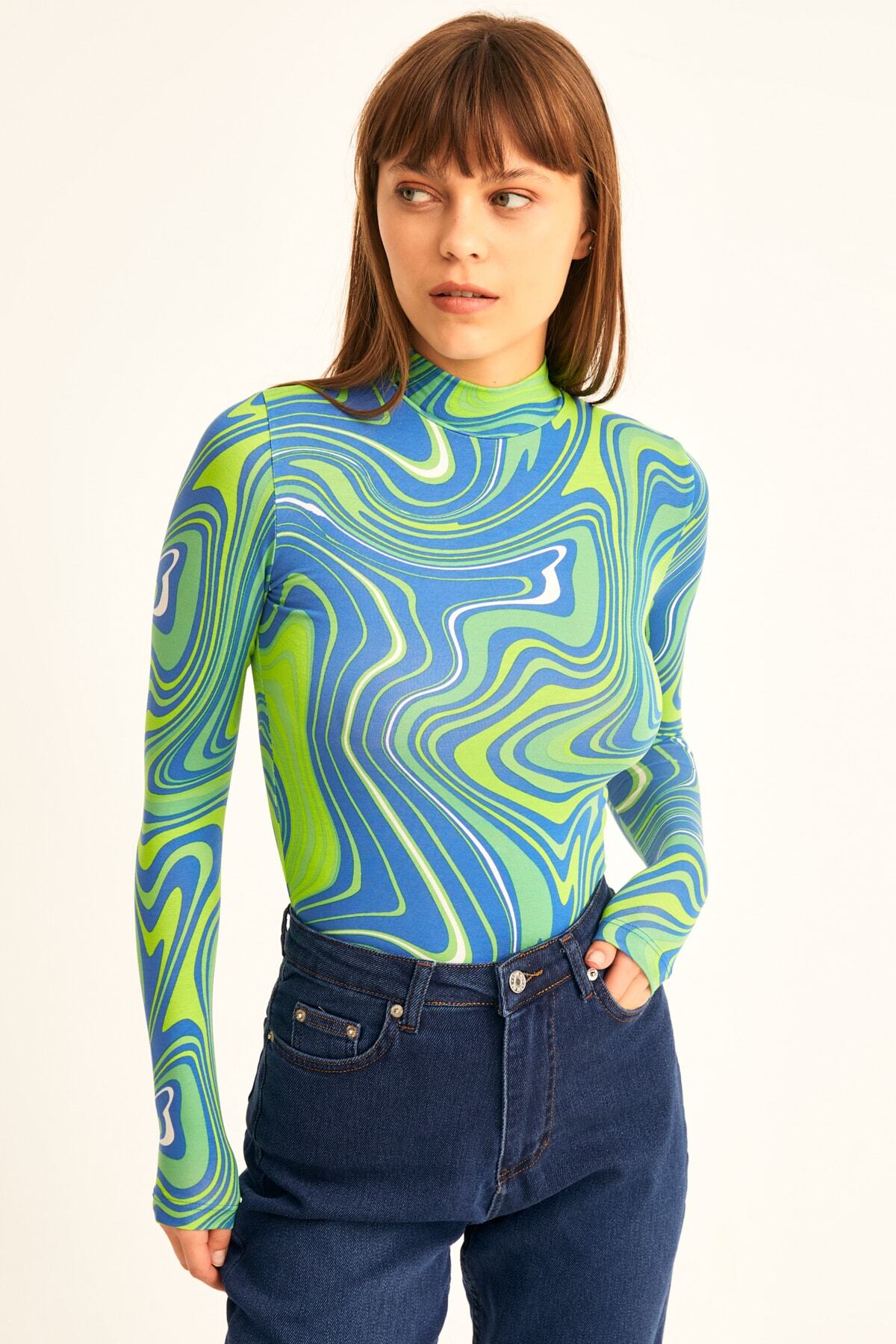 LACHT Kadın Yeşil Krema Desenli Dik Yaka Uzun Kollu Bluz Fiyatı, Yorumları - Trendyol