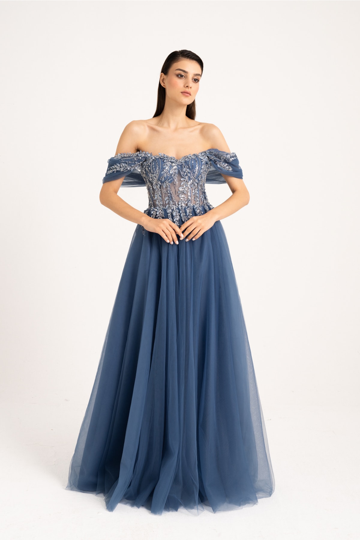 Lenta Moda Indigo Mavi Yaprak Desen Dantel Kaplama Tül Abiye Ve Nişan ...