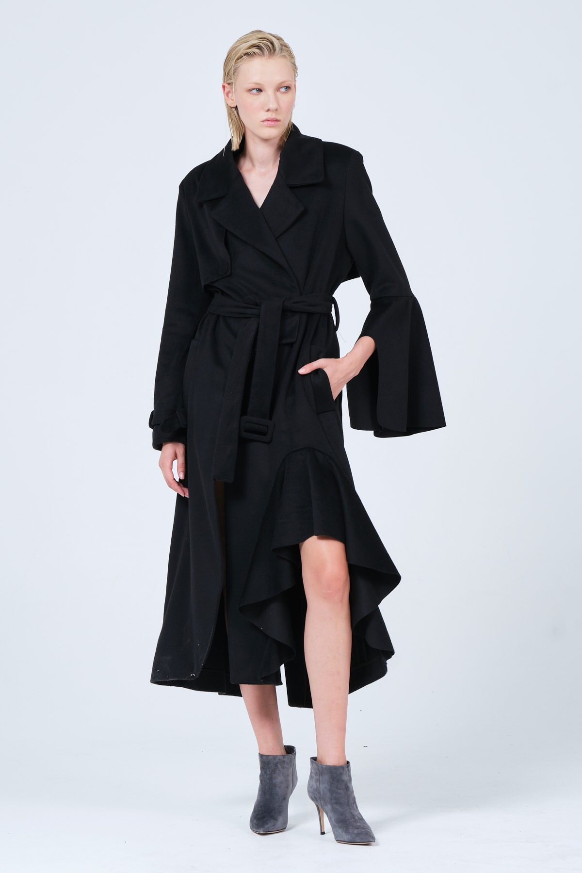 YOU YOUNG Kadın Fırfırlı Yırtmaçlı Elbise Palto Kol Ve Kemer Detaylı ...