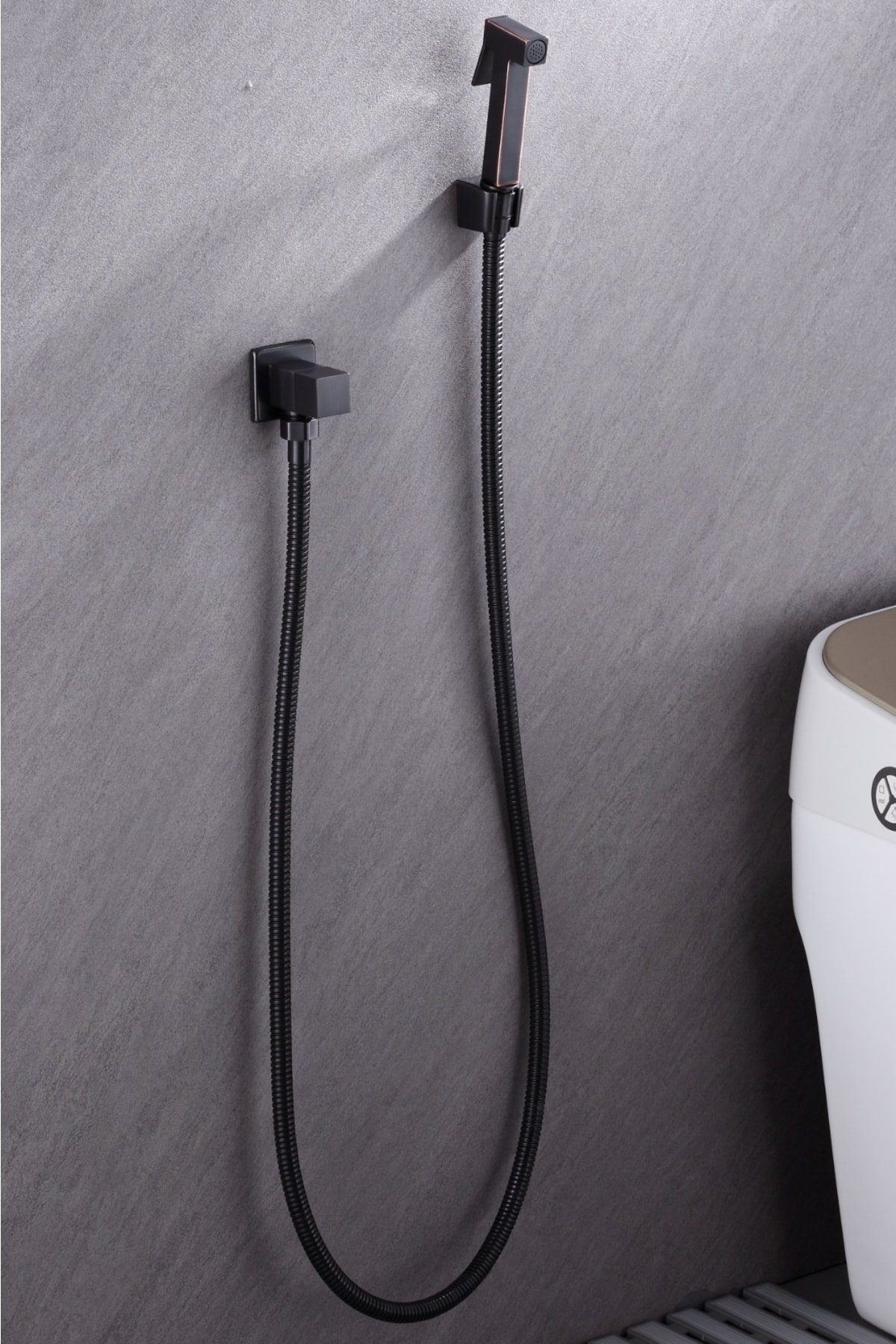 İSAOĞLU YAPI Siyah Taharetmatik Taharat Musluğu Dahil Set Siyah Şattaf ...