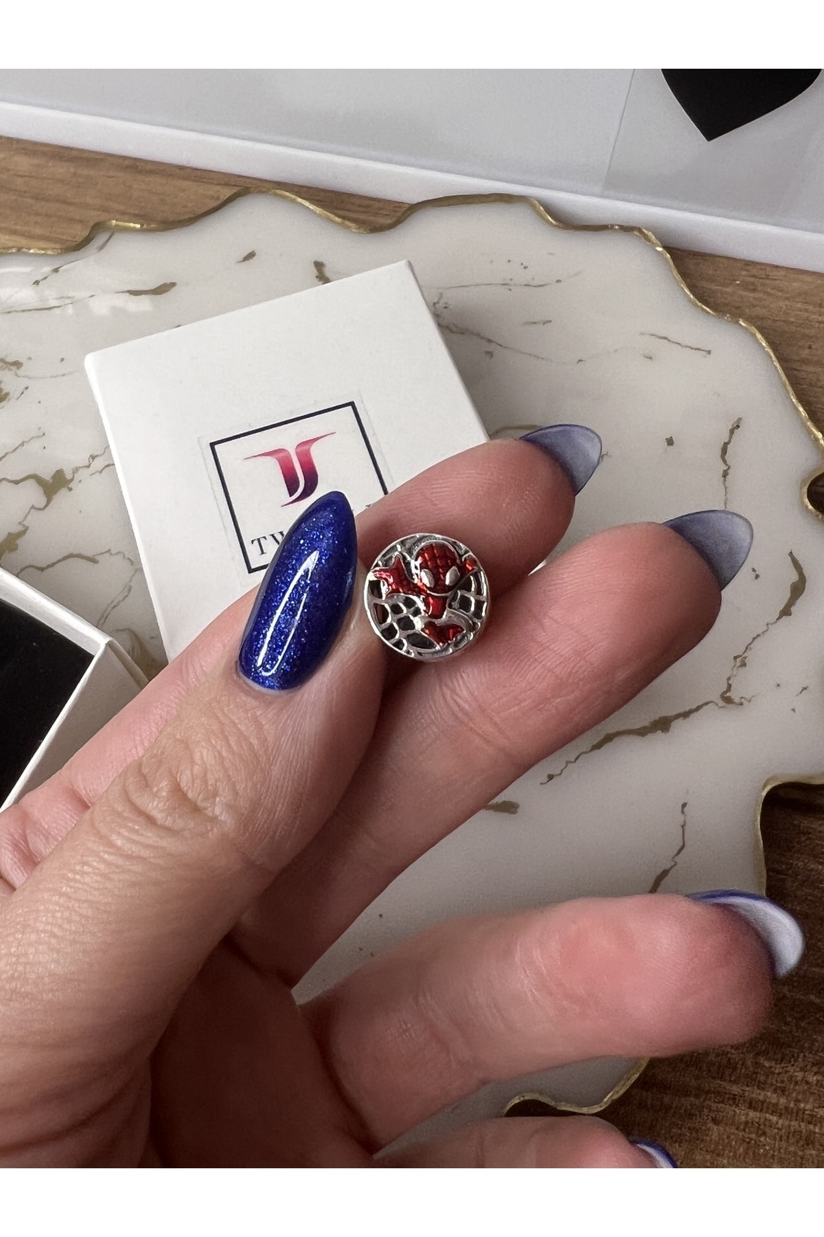 Twinkle Jewellery Marvel Örümcek Adam Yükselen Şehir Charm - Fiyatı ...