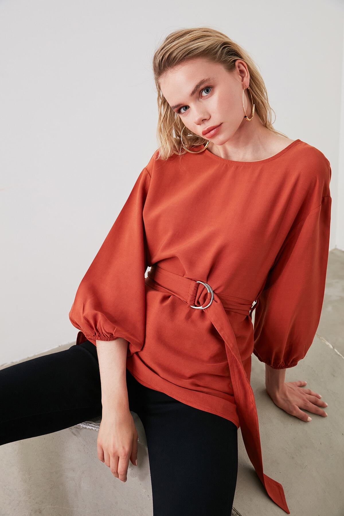 TRENDYOLMİLLA Kiremit Bağlamalı Bluz TWOAW21BZ0145 Fiyatı, Yorumları ...