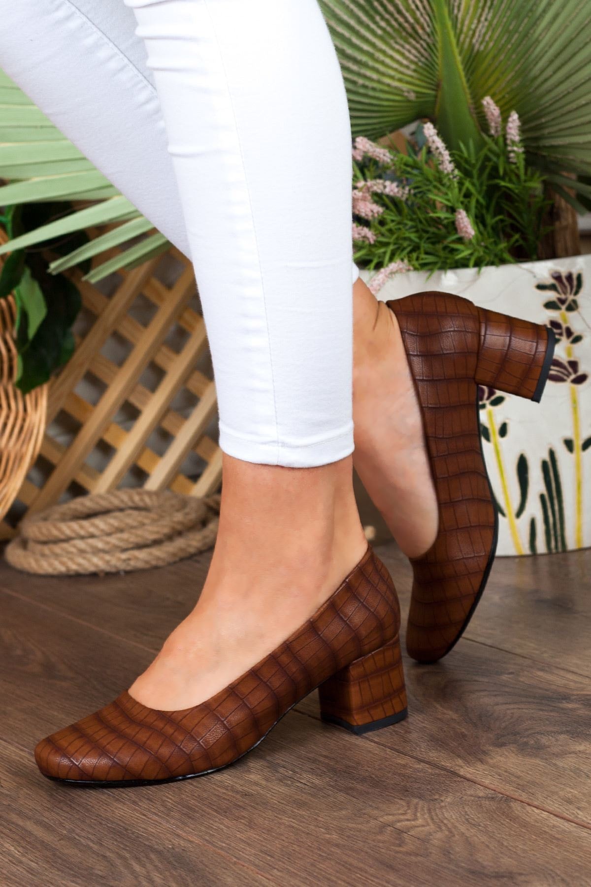 Adım Adım Kadın Topuklu Ayakkabı