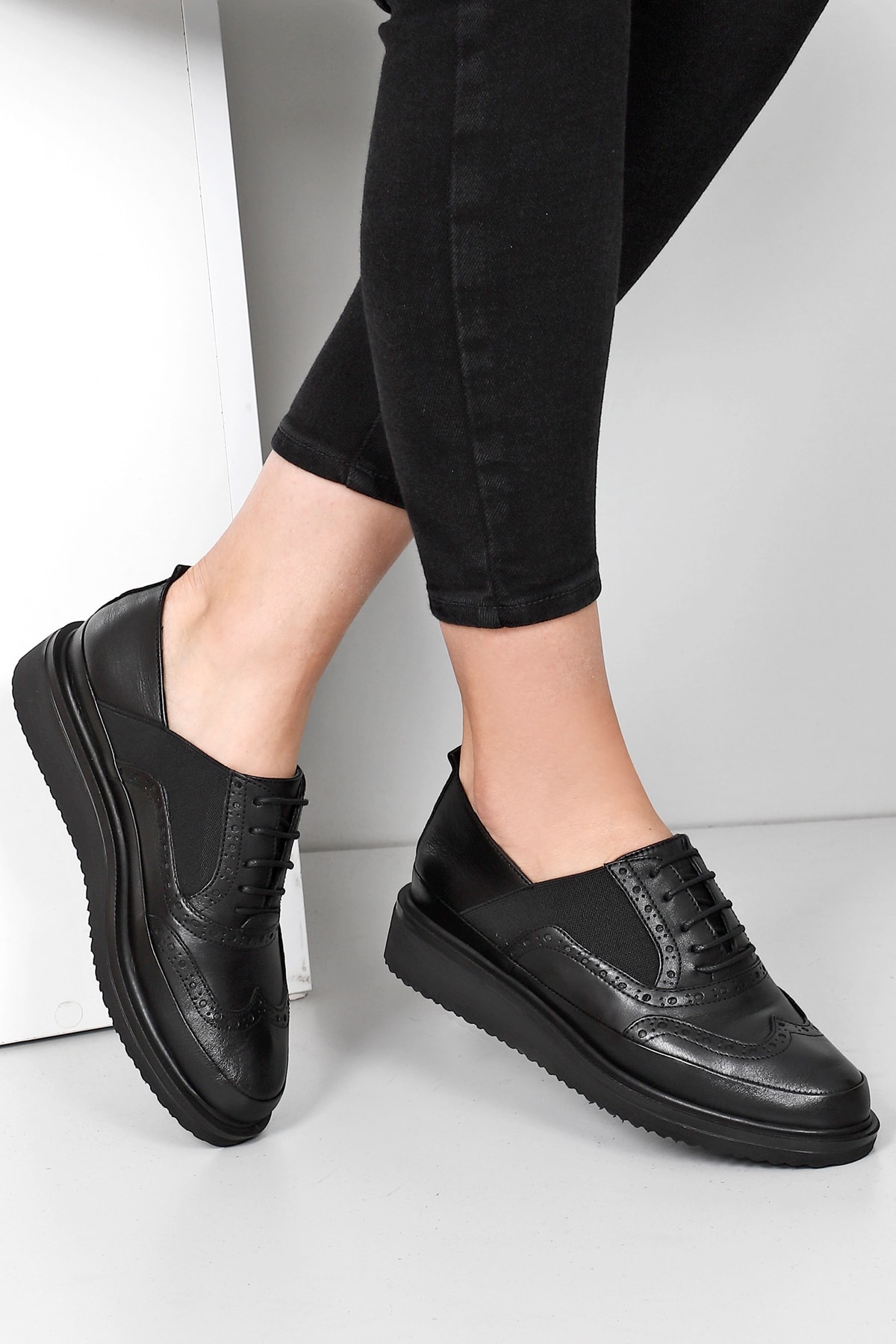 G.Ö.N Gön Hakiki Deri Kadın Günlük Ayakkabı 24084