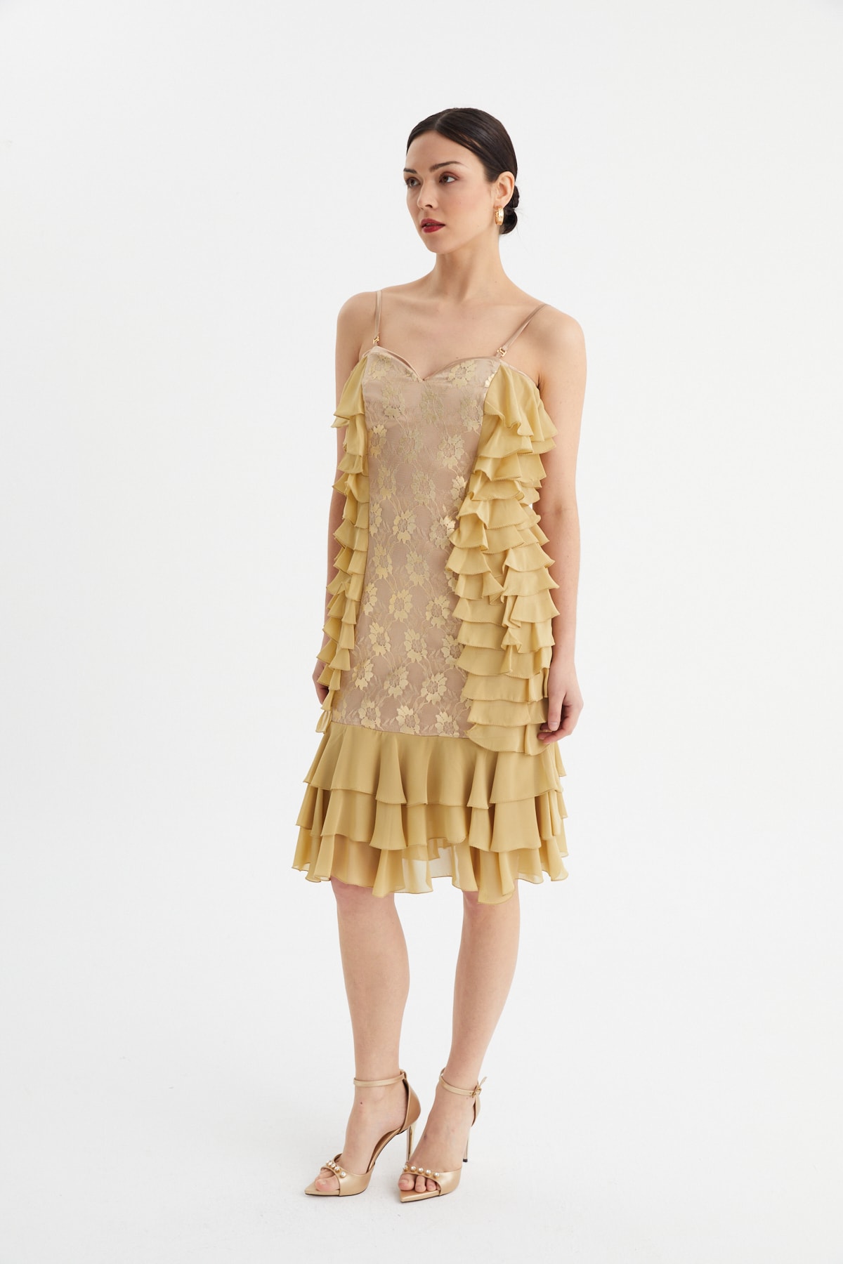 Balizza Blz-askılı Fır Fırlı Çiçek Işlemeli Tül Detaylı Elbise Fiyatı ...