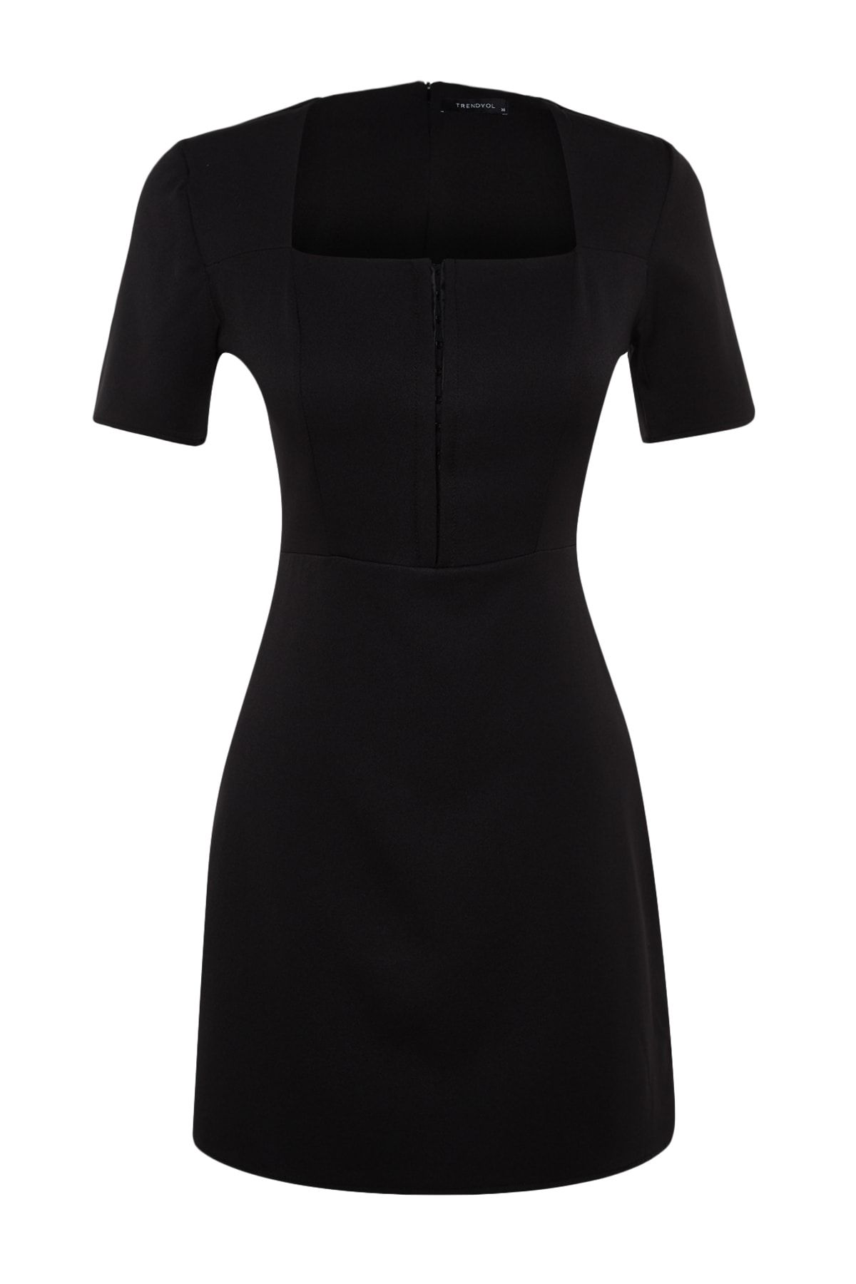 Trendyol Collection Schwarzes Mini Webkleid In A Linie Glockenform Mit