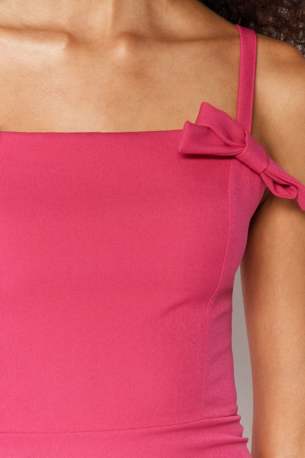 Trendyol Collection Fuchsia Mini Webkleid Mit Gewebter Schleife Und