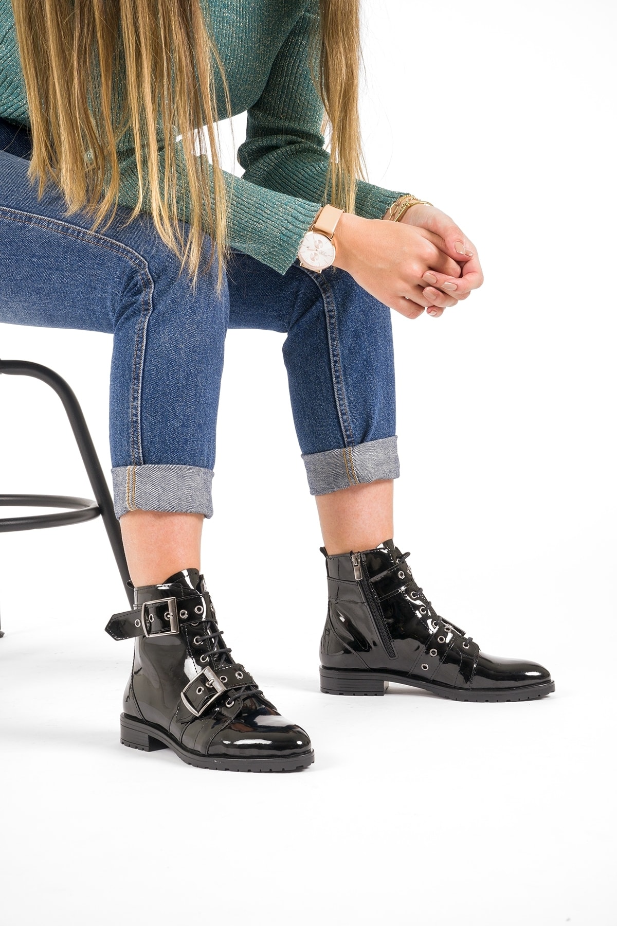 Ayax Siyah Kadın Bot