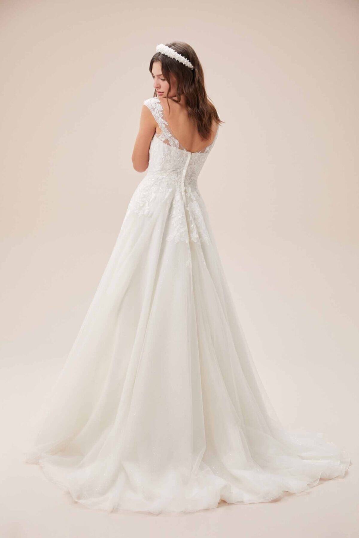 Oleg Cassini Collection Lace Embroidered Illusion Neck and Straps Ball ...