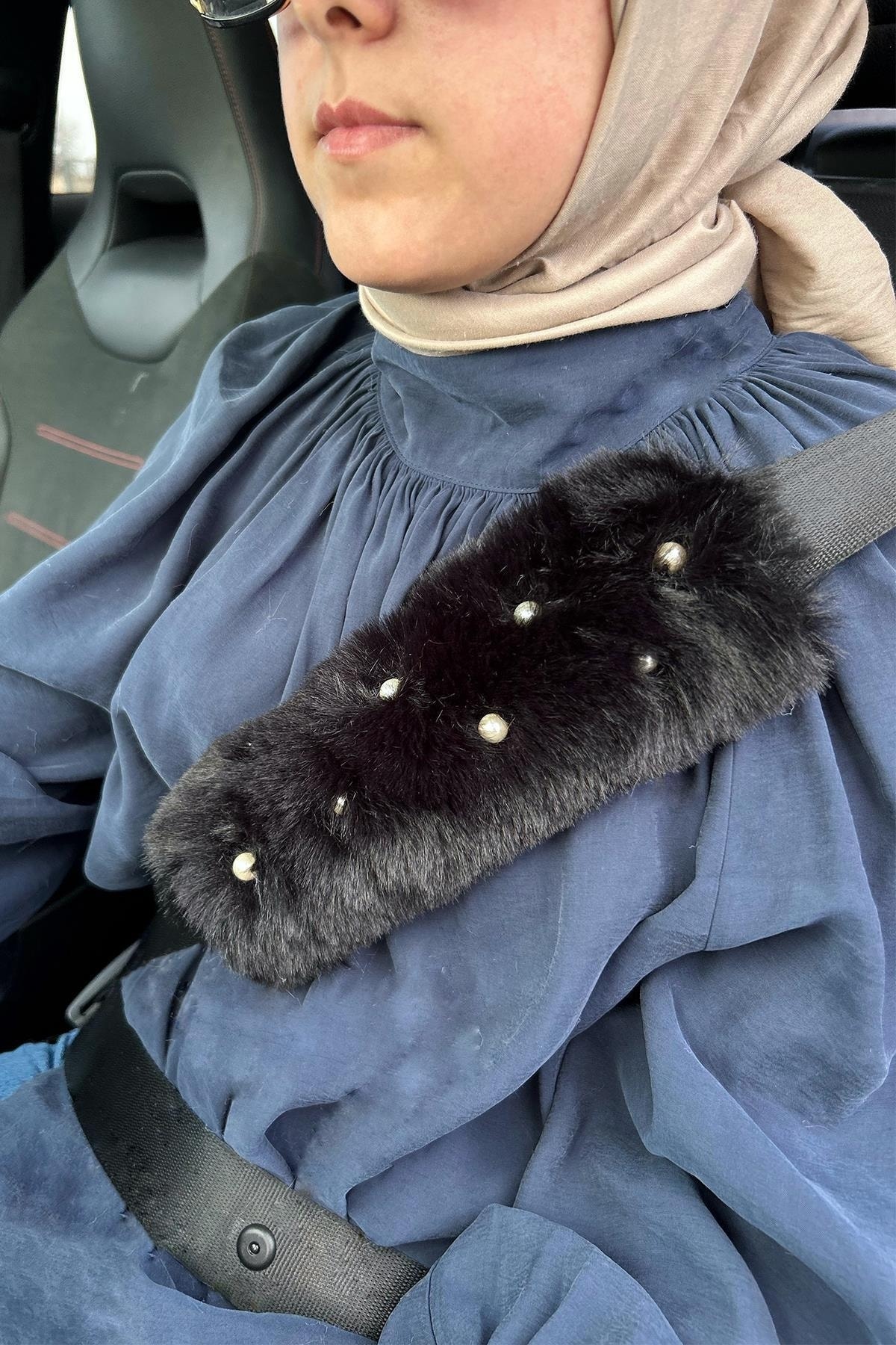 TASARIM ARABAM ATİKE ELİF AKIN Siyah Incili Kemer Konforu Kemer Pedi ...