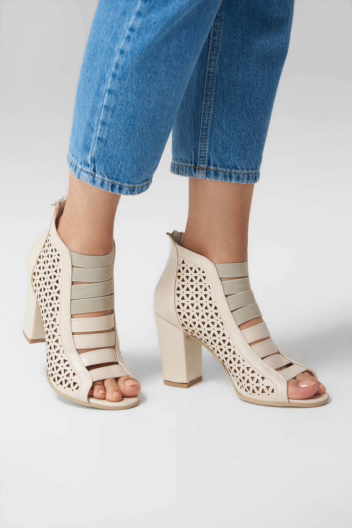 TRENDYOLMİLLA Ten Kadın Topuklu Ayakkabı 8948 Fiyatı, Yorumları ...