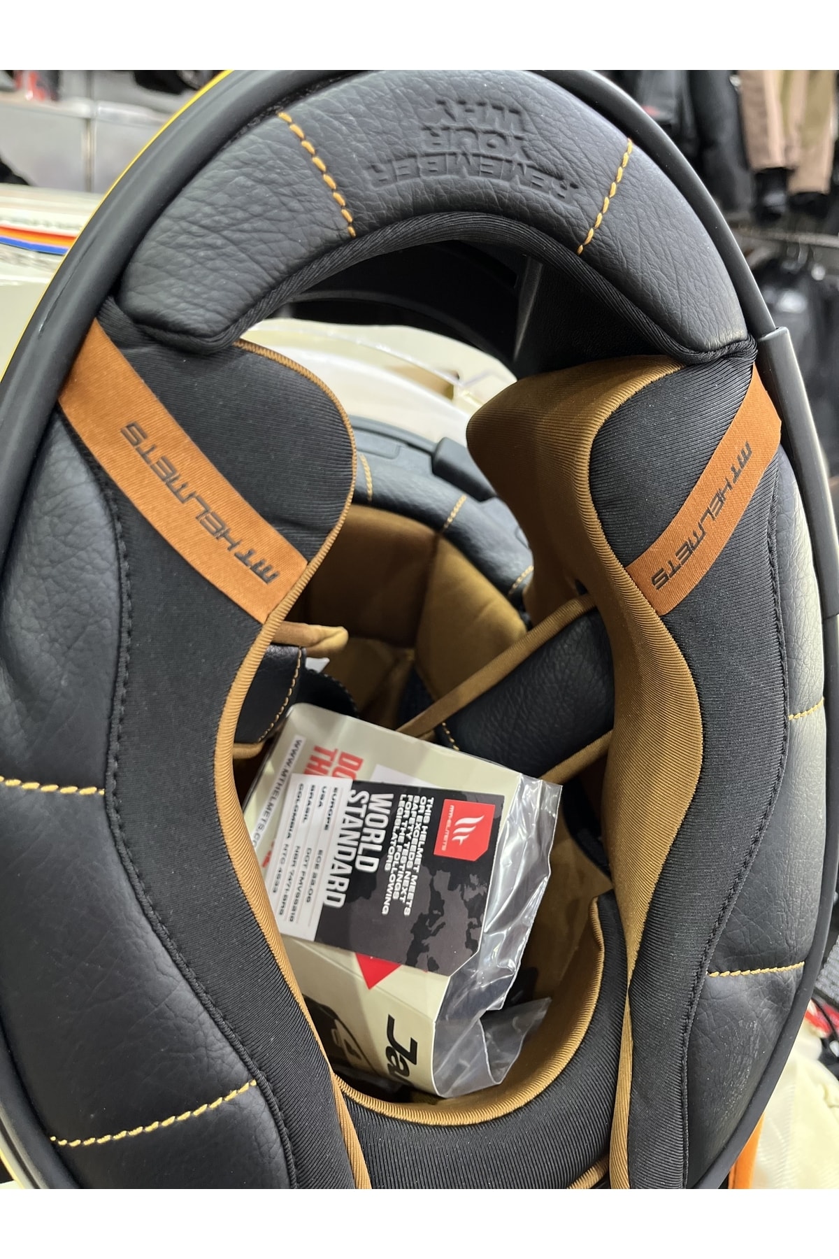 MT Kask Kask Helmets Jarama Baux B6 Mat Yeşil Kapalı Kask Şeffaf Vizör ...