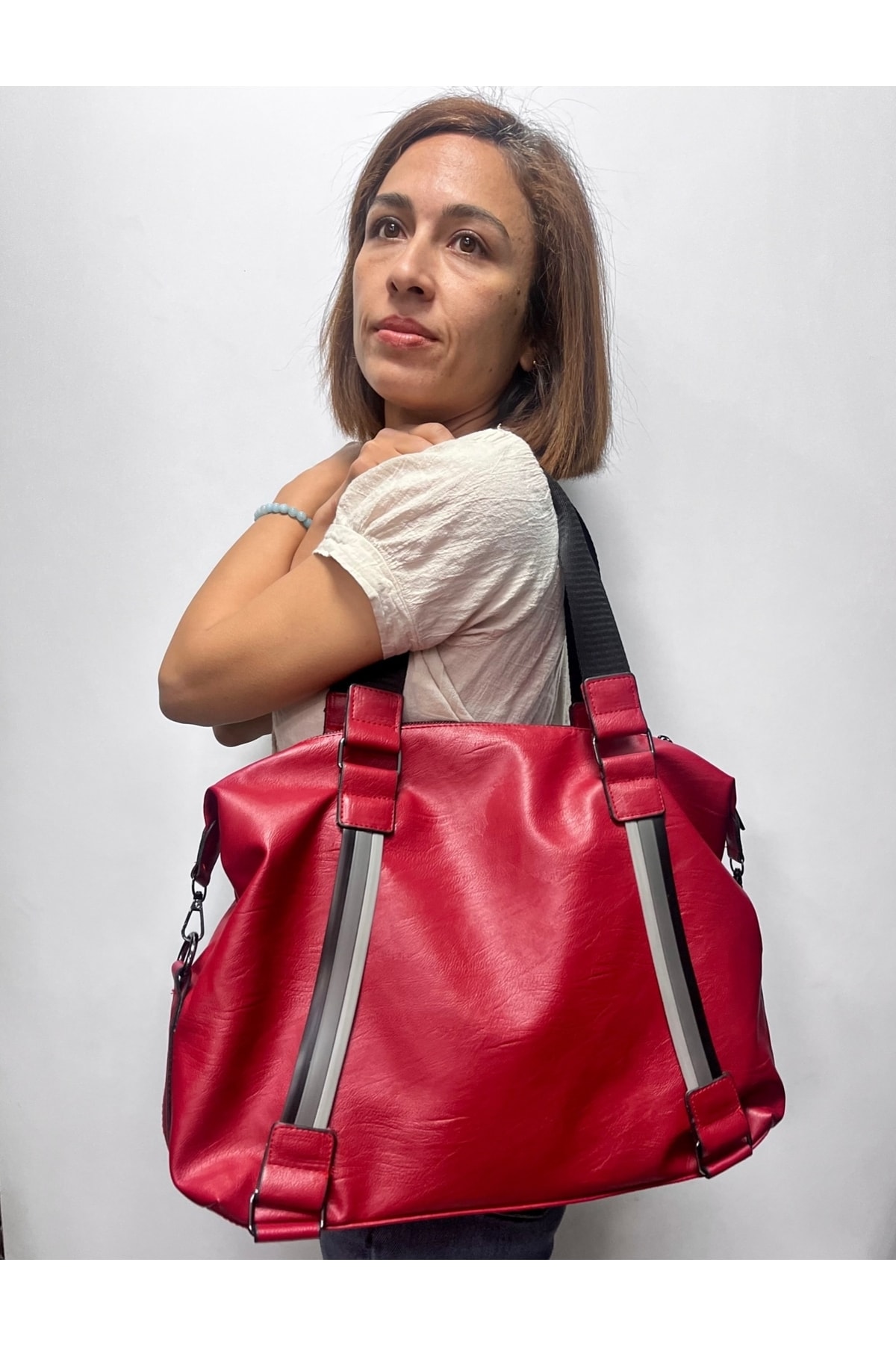 SHEBELLA ÇANTA Shebella Kadın Kırmızı Renk Şık Spor Sade Omuz Çantası ...