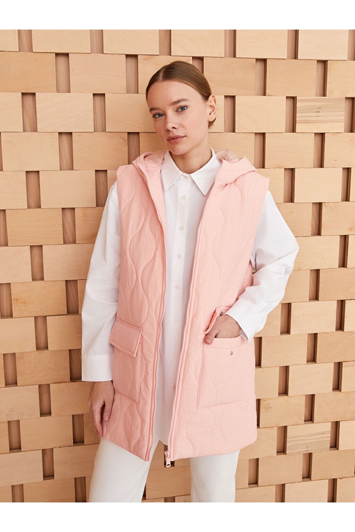 LC Waikiki LCW Modest Pembe Kapüşonlu Kendinden Desenli Kadın Şişme ...