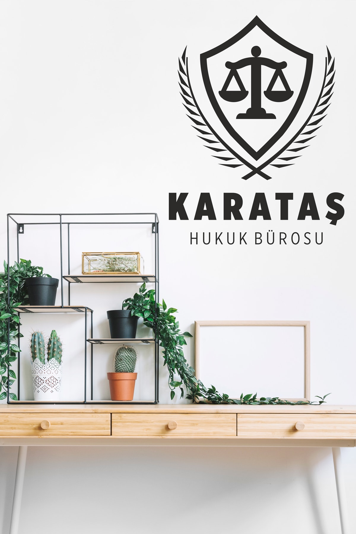 boldwallz Avukatlara Ve Hukuk Bürolarına Adalet Terazili Isim Yazılı Dekoratif Duvar Stickerı ...