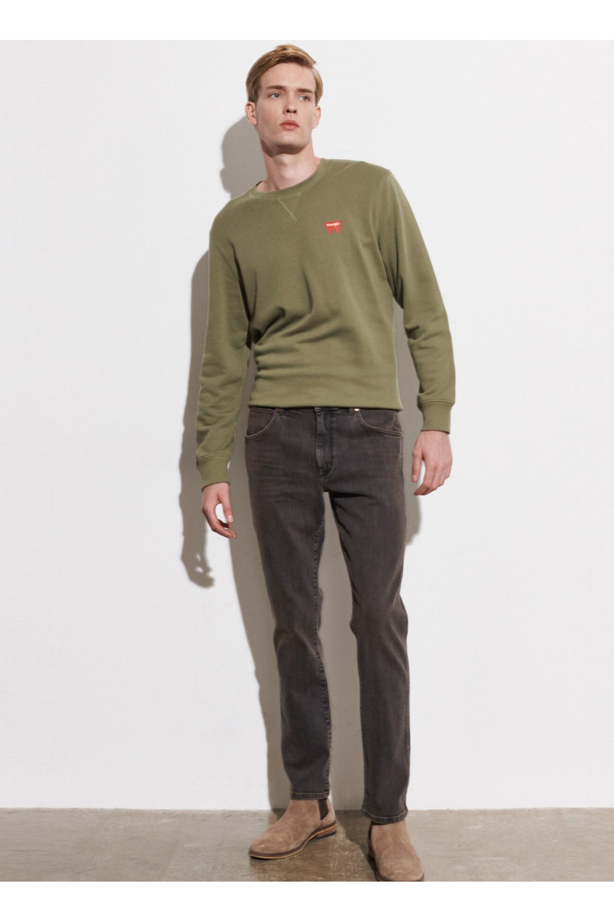 Wrangler Düşük Bel Regular Straight Açık Siyah Erkek Denim Pantolon ...