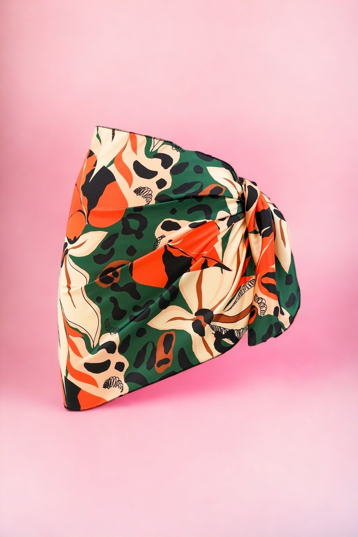 pistore Yeşil Krem Çiçek ve Leopar Desenli Kısa Pareo Saten Kadın Plaj ...