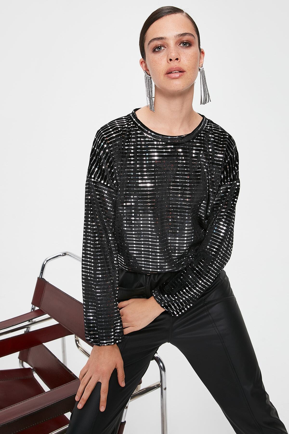 Trendyolmilla Antrasit Pullu Bluz TPRAW20BZ1188 Fiyatı, Yorumları ...