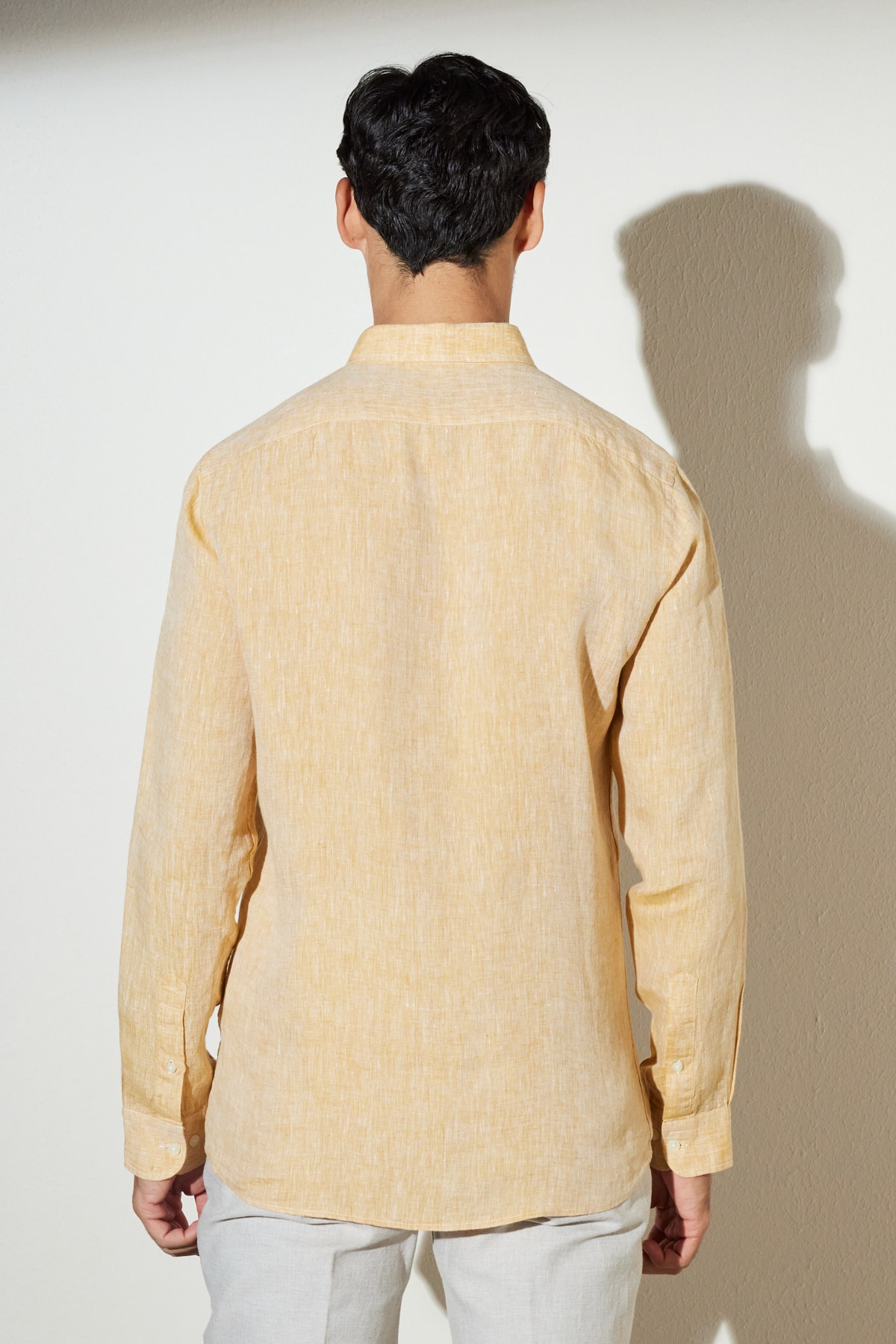 BROOKS BROTHERS Erkek Safran Slim Fit Dar Kesim Düğmeli Yaka Keten ...