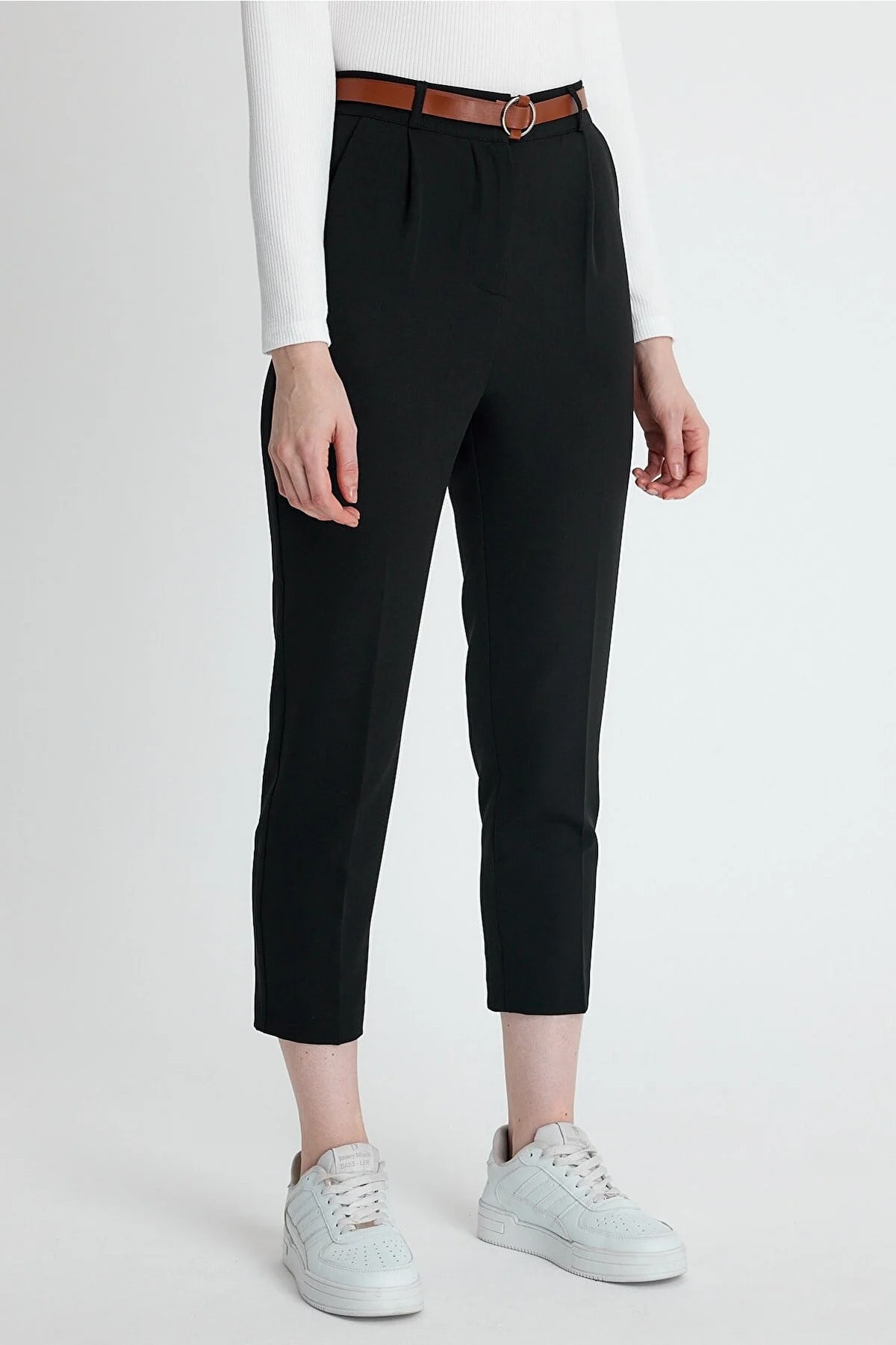 SHARON MODA Kadın Dar Paça Pileli Kemerli Mevsimlik Kumaş Pantolon ...
