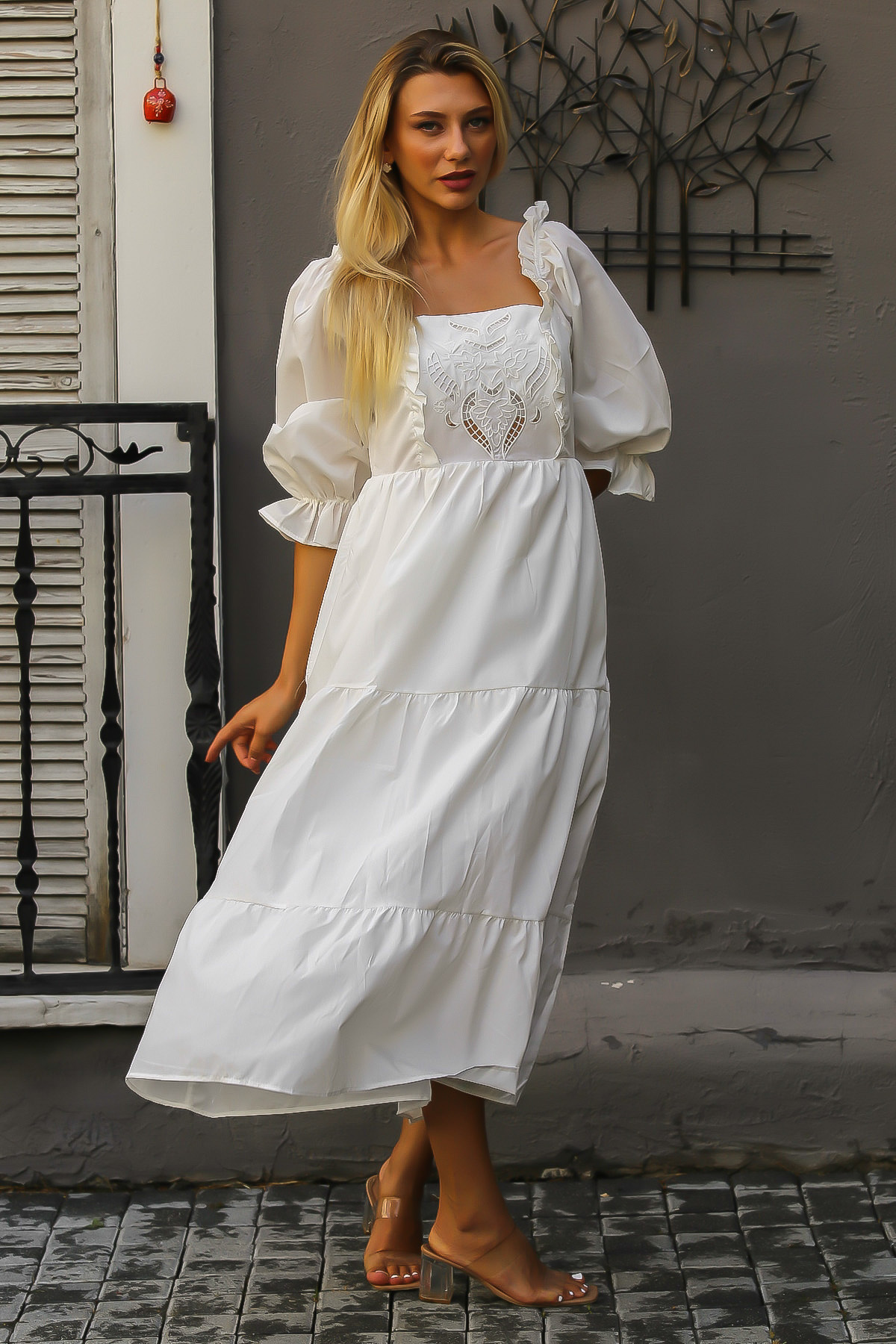 Chiccy Beyaz Kare Yaka Balon Kol Düz Renk Brodeli Nakışlı Dokuma Elbise ...