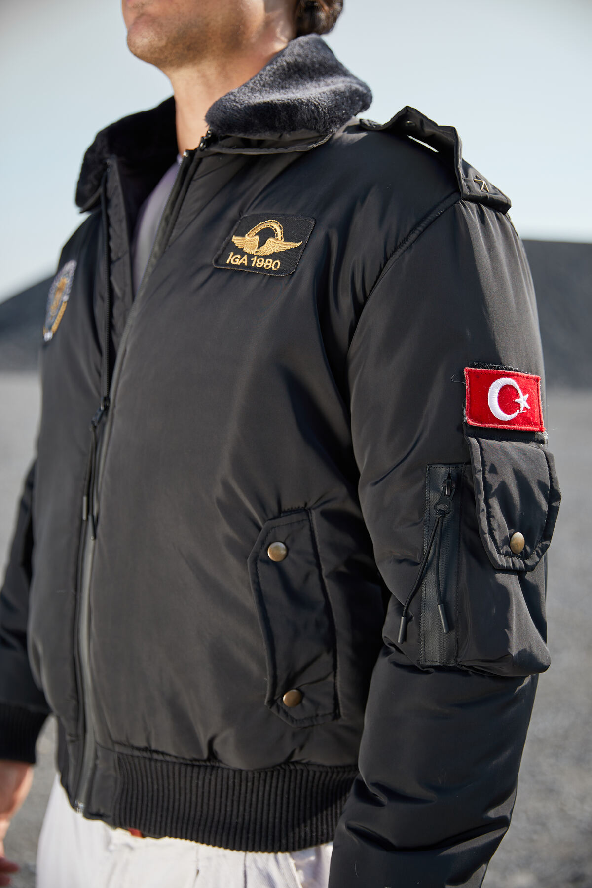 RHONES Yakası Kürklü Apoletli Erkek Pilot Mont Fiyatı, Yorumları - Trendyol