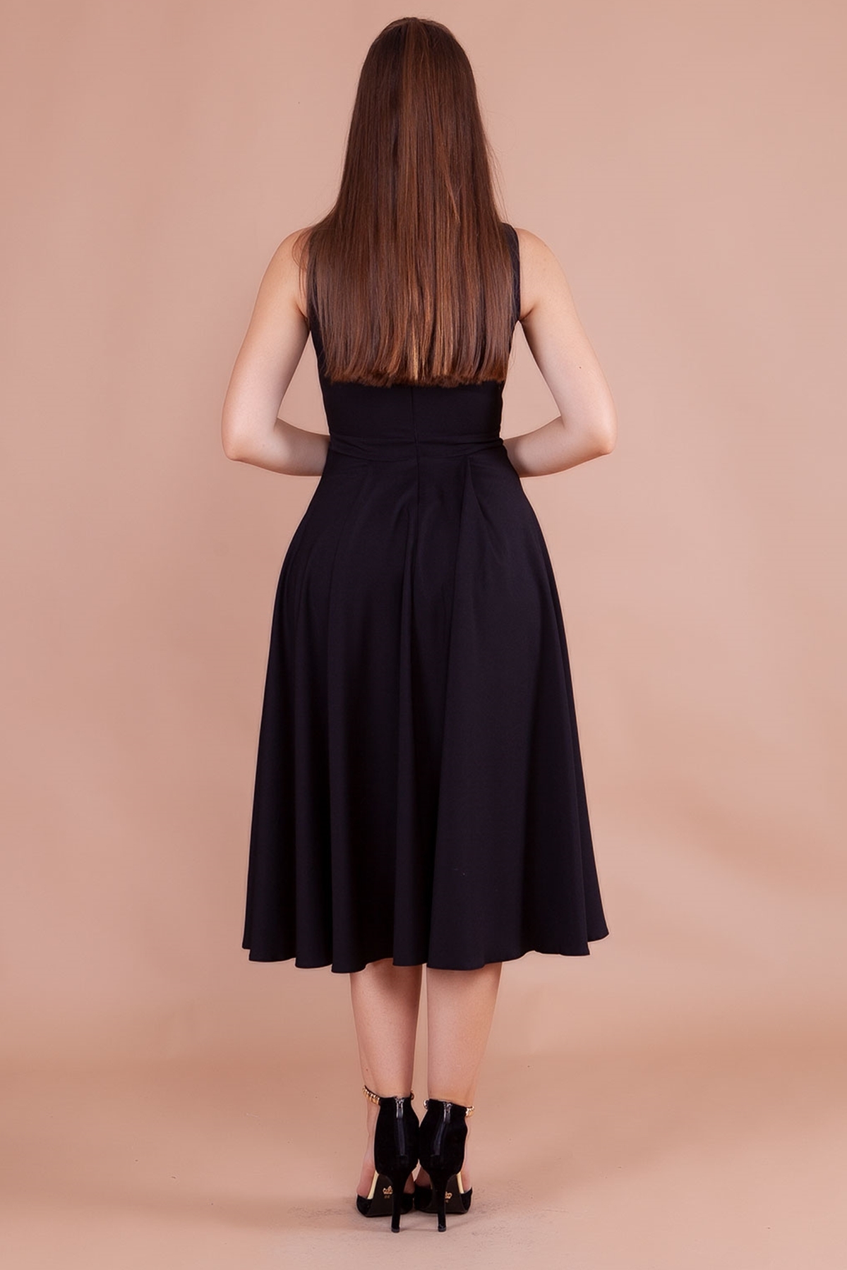 lovebox Esnek Atlas Kumaş Kare Yaka Kalın Askılı Pileli Kloş Kesim Midi Boy Siyah Abiye Elbise ...